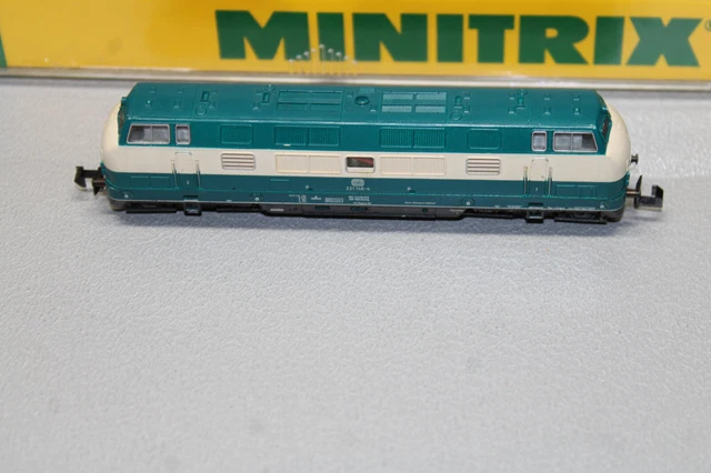 MINITRIX 12079 DIESEL Locomotive Series 221 146-4 DB Blue/Beige Gauge N ...