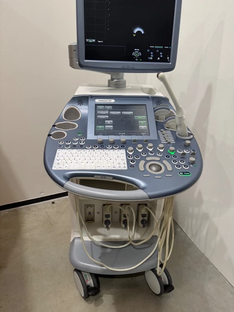 GE VOLUSON E8 BT14 Ultraschallgerät mit 3 Sonden – Top Zustand! EUR 16. ...