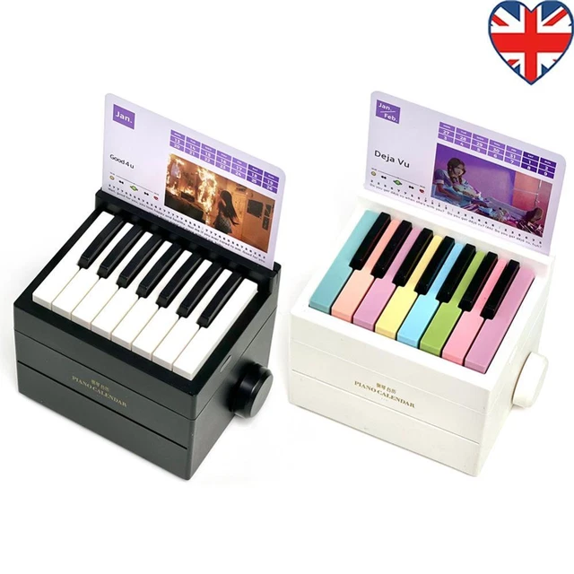 SINGER PIANO CALENDAR 2025 Music Sheets Playable 15 Keys Piano Calendar ...