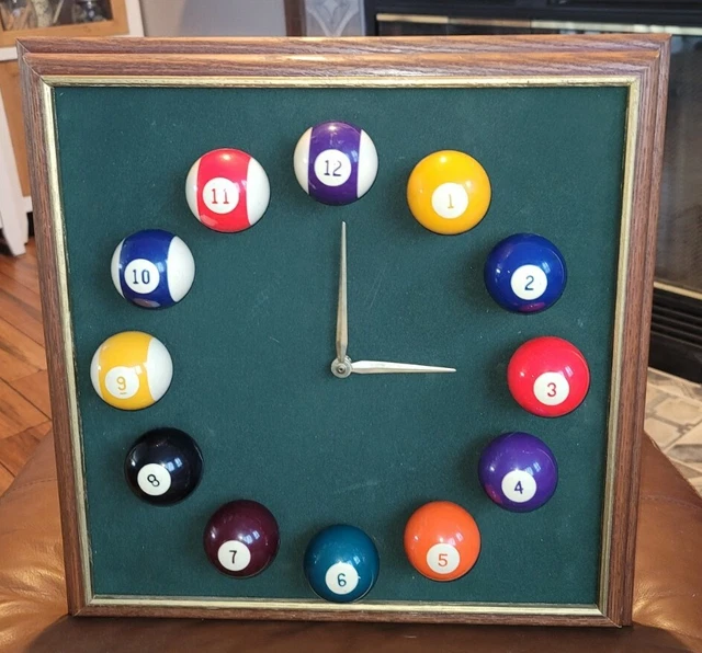 VINTAGE POOL BALL Billards Clock Tested/Working Wood Square Frame Man ...