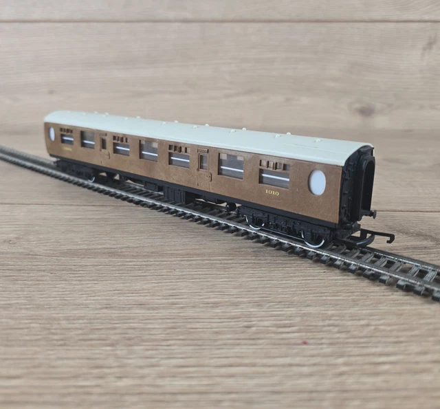 TRIANG HORNBY R745 LNER Teak Full 3rd Coach 1010 00 Gauge One Wheel ...