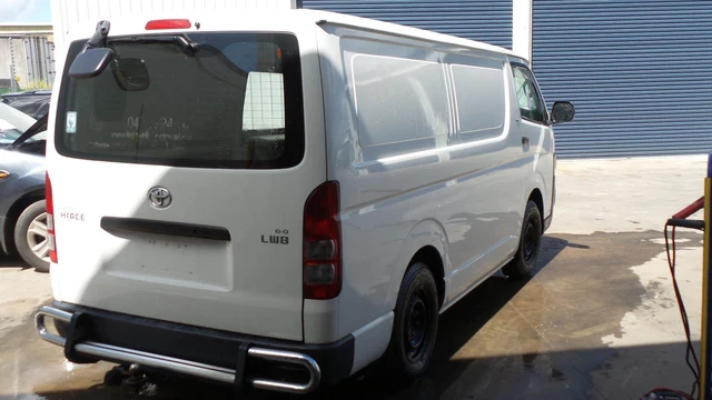 TOYOTA HIACE TRH/KDH Lwb/Swb 03/05-08/09 Right Hand Rear Axle Non Abs ...