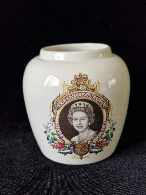 VINTAGE LORD NELSON Pottery Potpourri Jar "Queen Elizabeth II Silver ...