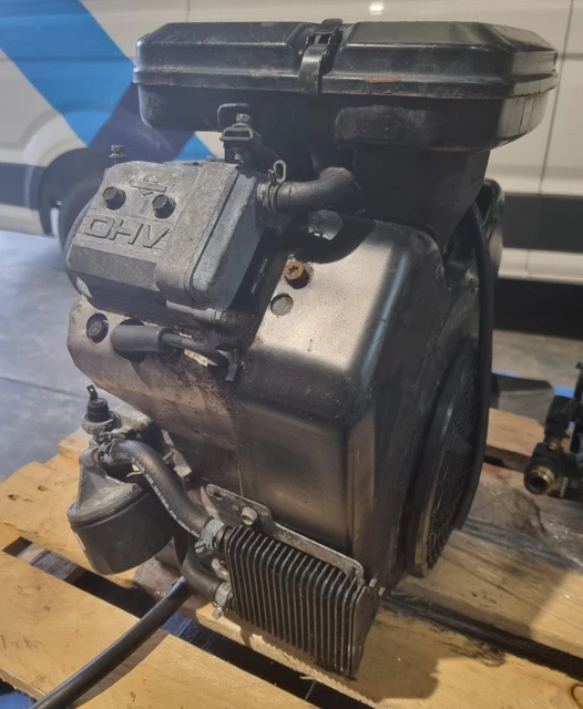 BRIGGS AND STRATTON 21hp V twin petrol engine £260.68 - PicClick UK