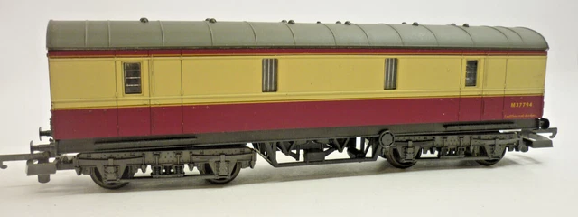 LIMA 00 GAUGE BR GUV BOGIE PARCEL VAN - CARMINE CREAM - 305359, w £7.99 ...