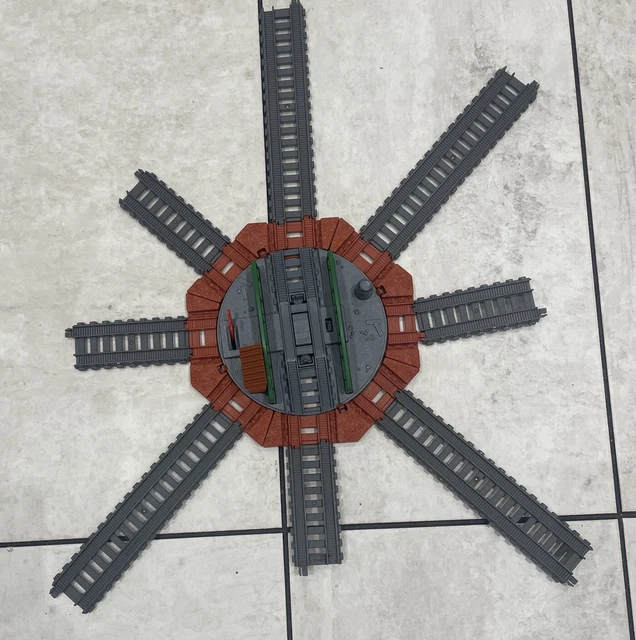 THOMAS THE TANK Engine Trackmaster Turntable & Track Com Post £25.00 ...