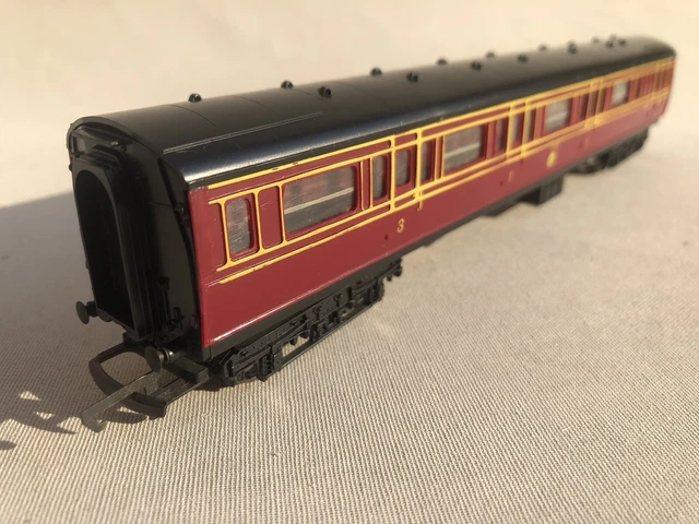 TRIANG R748 OO Gauge LMS Caledonian Brake Composite Coach 2640 Good ...