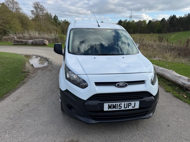 FORD TRANSIT CONNECT LWB 2015 (15) 1.6 TDCI, Full MoT, FSH, HPI Clear £ ...
