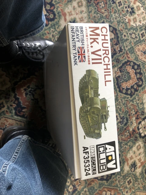 AFV CLUB 1:35 AF35324 Churchill MK.V11 British Heavy Infantry Tank ...