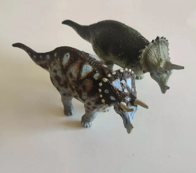 VINTAGE CARNEGIE MUSEUM Safari Ltd. Triceratops 7" Dinosaur Figure 1988 ...