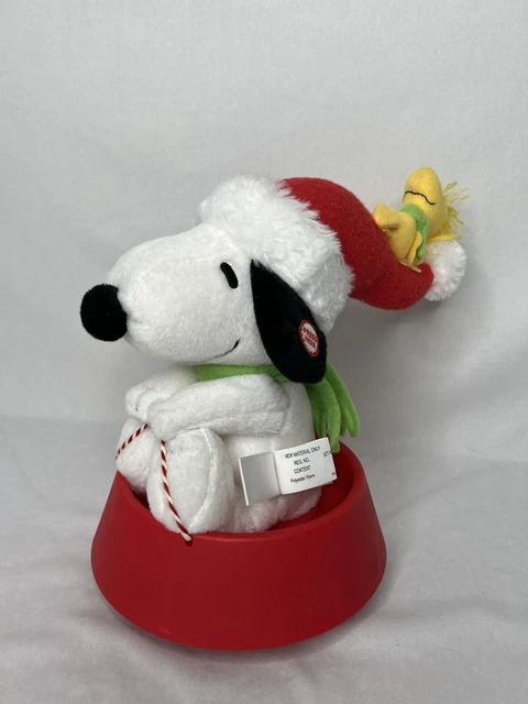 PEANUTS HALLMARK SNOOPY & Woodstock Moving Musical Plush Sledding in ... PEANUTS HALLMARK SNOOPY & Woodstock Moving Musical Plush Sledding in ...