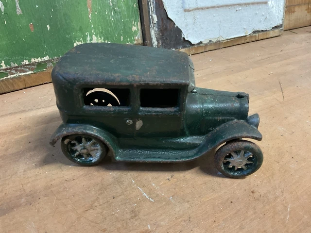VINTAGE ANTIQUE CAST Iron ARCADE Model A Ford Marked Freeport Illinois ...