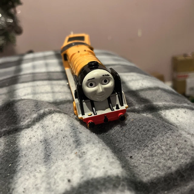 THOMAS THE TANK engine tomy trackmaster battery train Murdoch Read Desc ...