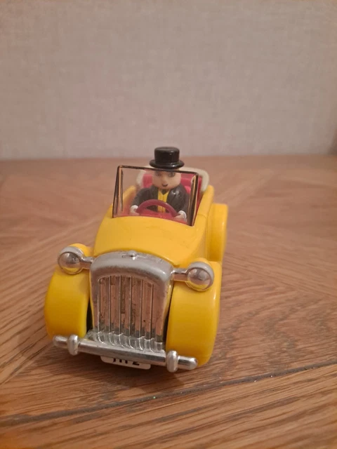 THOMAS THE TANK Engine Sir Topham Hatt / Fat Controller Car Golden Bear ...