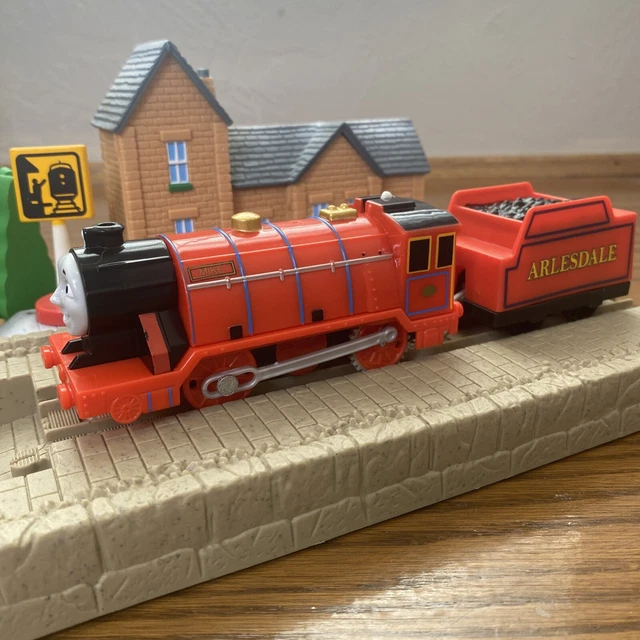THOMAS & FRIENDS Trackmaster Mike Tender Arlesdale Motorized Train ...