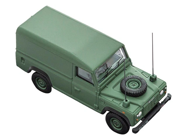 LAND ROVER MILITARY Defender Die-Cast 1:76 Scale Model - DA3509 £11.99 ...