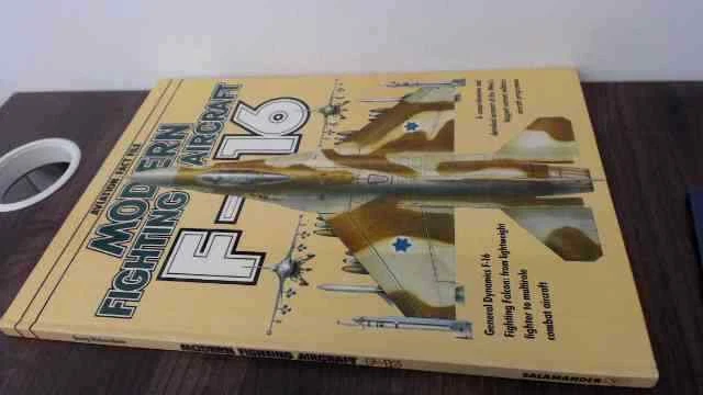FACT FILE F16 (Aviation Fact File), Richardson, Doug, Salamander EUR 14 ...