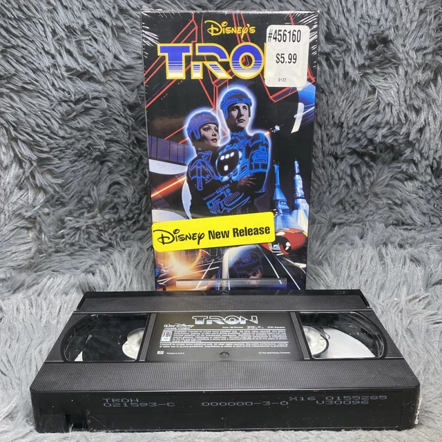 TRON VHS TAPE 1982 Sci Fi Walt Disney Home Video Jeff Bridges Bruce ...
