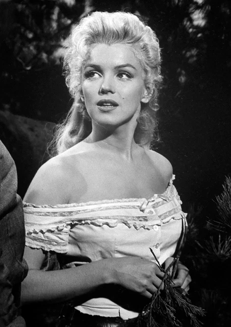 Marilyn Monroe Monochrome Photo Print 130 A4 Size 210 X 297mm 8 5 X