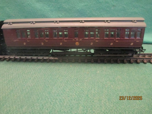 RATIO KIT BUILT OO '2 x LMS Clerestory Coaches 1 x 3rd + 1 x Brake 3rd ...