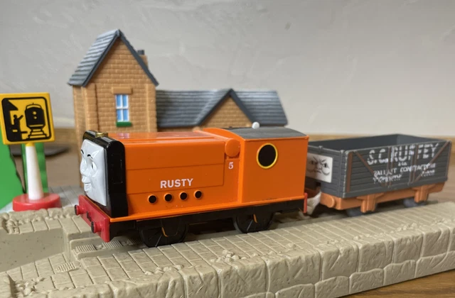 THOMAS & FRIENDS TrackMaster Rusty SC Ruffey Motorized Railway Train ...