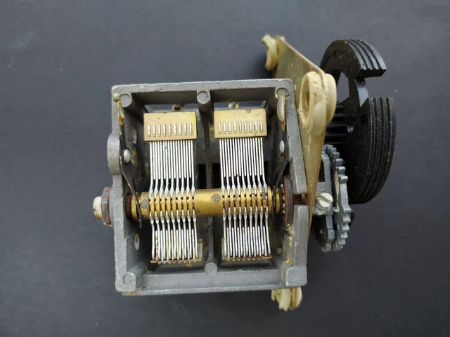 CAPACITOR AIR VARIABLE 2 Section 9-365 pF USSR Lot 1 pcs speed reducer ...