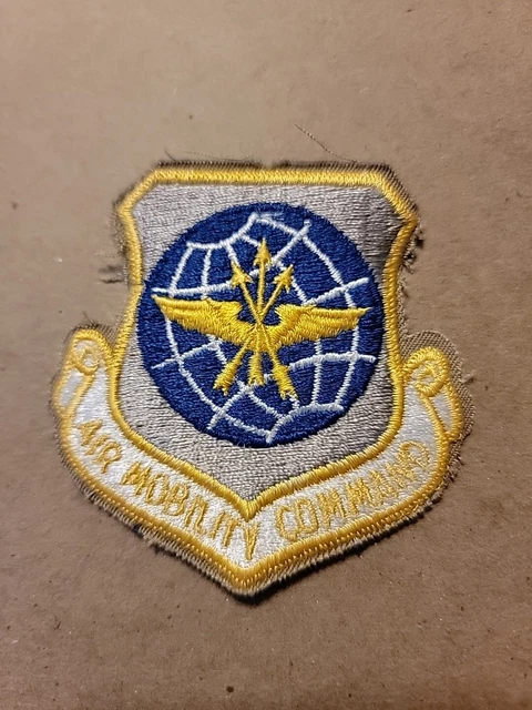 VINTAGE US AIR Force Air Mobility Command Military Embroidered Patch $3 ...