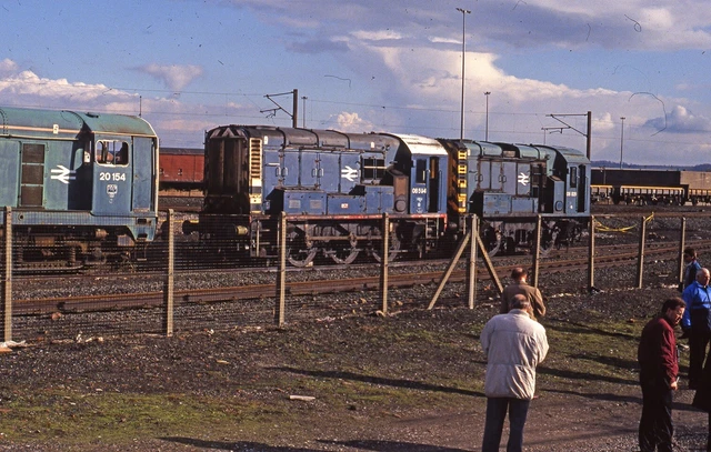ORIG. 35MM RAILWAY Slide Class 08594 08829 Class 20 20154 Crewe 1/95 ...