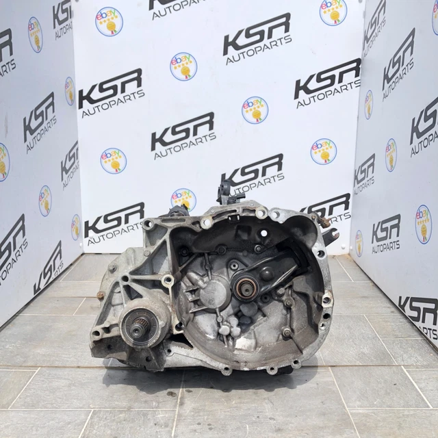 DACIA SANDERO MK2 1.2 Petrol Engine D4F732 Gearbox Manual Assembly 2012 ...