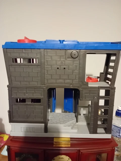 IMAGINEXT BATMAN GOTHAM City Jail Playset - GC - Fast Dispatch £10.00 ...