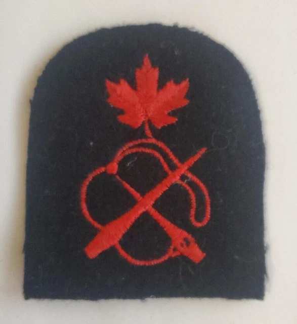 ROYAL CANADIAN NAVY Sailmaker Patch RCN Embroidered Red In Black $16.00 ...