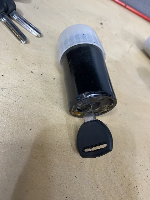 GENUINE FORD RANGER Spare Wheel Lock £25.00 - PicClick UK