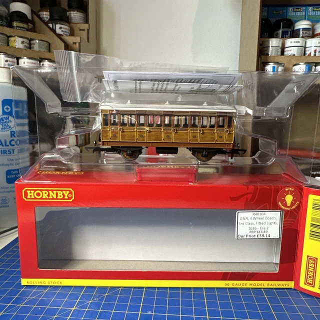 HORNBY R40104 GNR 3rd Class 4 Wheel Coach No.1636 (With Lights) Era 2 ...