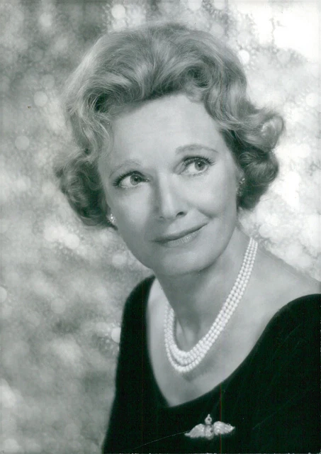 ANNA NEAGLE CBE, The British Actrice Et Produit - Vintage Photo 4900443 ...