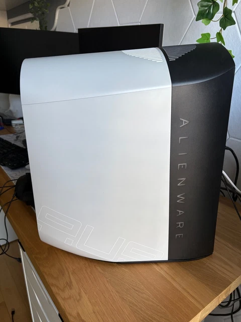 DELL ALIENWARE AURORA R11 Desktop gaming PC (Intel i7-10700KF, RTX 2080 ...