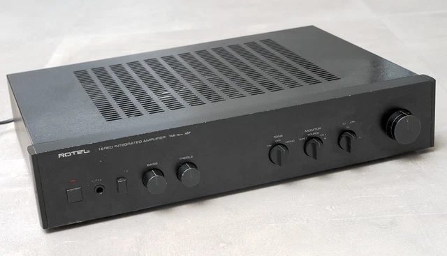 ROTEL RA-840BX STEREO Verstärker mit Phono MM/MC ++ 1 Kanal zerrt ...