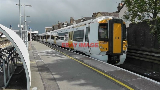 PHOTO CHARING Cross Railway Station From Platform 1! 375617 Leads ...