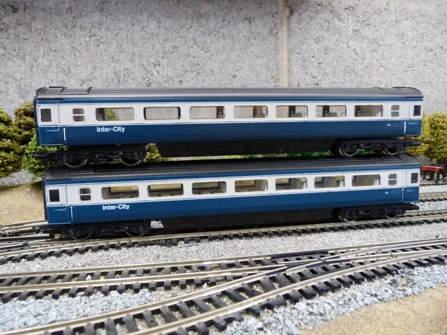 HORNBY INTERCITY MK III open coaches x 2 for OO gauge model train set £ ...