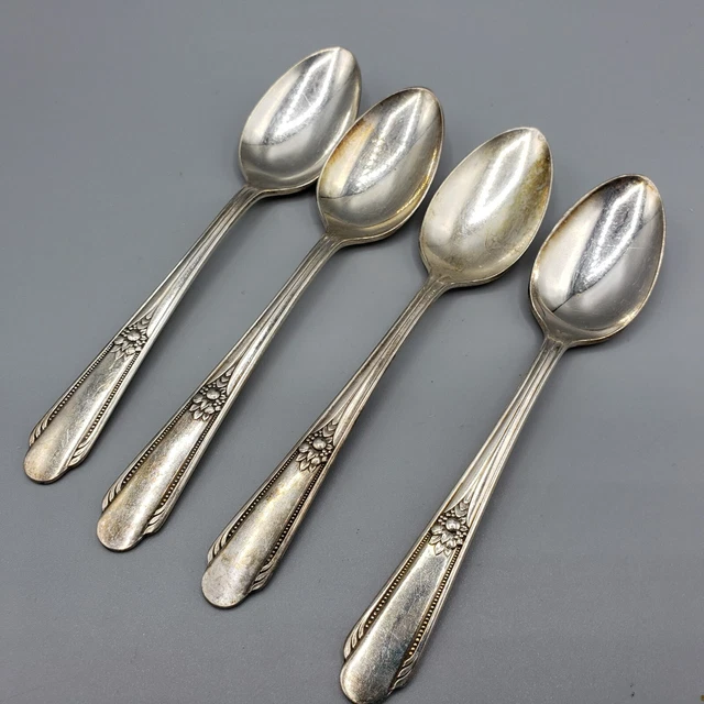 VINTAGE WM ROGERS Silverplate Flatware Memory Hiawatha Teaspoons QTY 4 ...