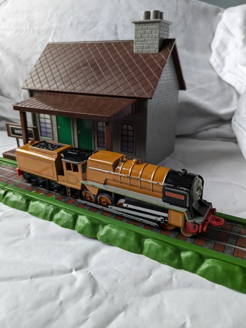 MURDOCH ERTL THOMAS The Tank Engine & Friends Die Cast Train Engine ...