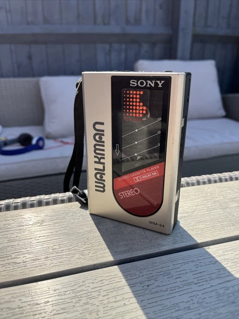 VINTAGE SONY WALKMAN WM-24 Personal Portable Stereo Cassette Player ...