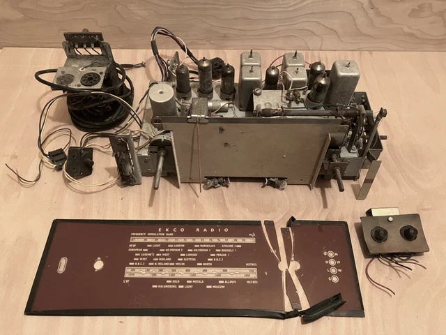 VALVE AMPLIFIER/TUNER CHASSIS from vintage Ekco Radiogram (ARG 255 ...