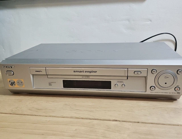 SONY SLV-SE730 VHS Video Cassette Recorder Silver 17W Hi-Fi Stereo ...