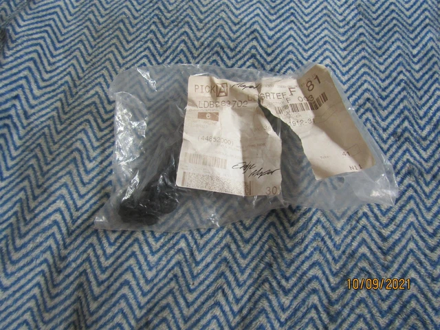 NOS MOPAR HARDWARE Conector Retenedor Parte Número 06503598 EUR 6,65 ...