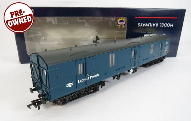 OO GAUGE BACHMANN 39-272 BR MK1 GUV BR Blue Express Parcels Coach £39. ...