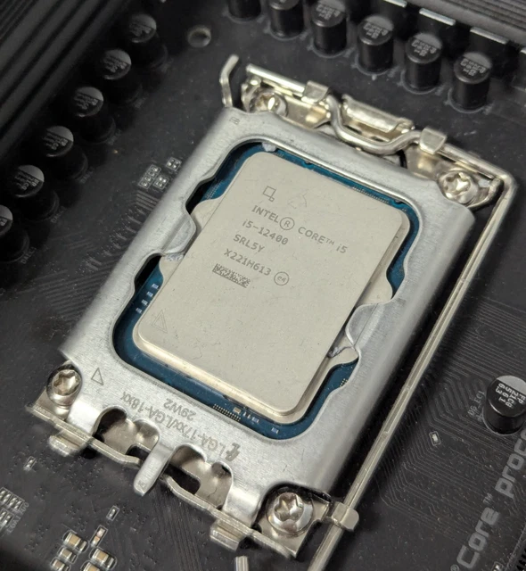 GIGABYTE Z790 GAMING X AX Intel DDR5 ATX Motherboard + Intel Core i5 ...