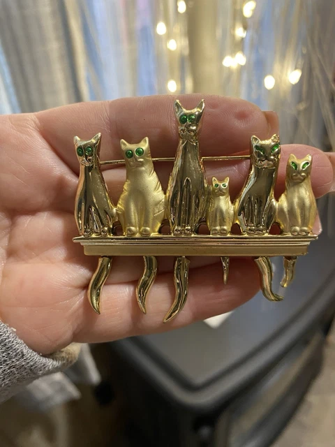 VINTAGE SIX CAT Family with Waggly Tails Gold Tone Brooch Pin £8.81 ...