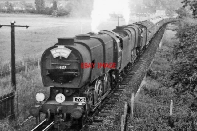 PHOTO SR Q1 Locos 33027 + 33006 1965 At Hinchley Wood Up Guildford New ...