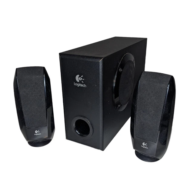 LOGITECH S-220 COMPUTER Sound System Speakers and Subwoofer £24.95 ...