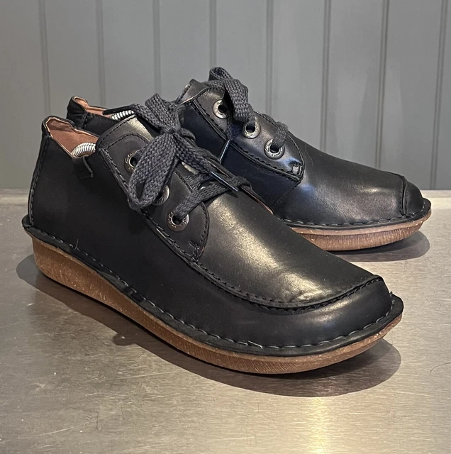 RARE! CLARKS ORIGINALS Navy Leather Veldt Minster Moor Rambler style ...